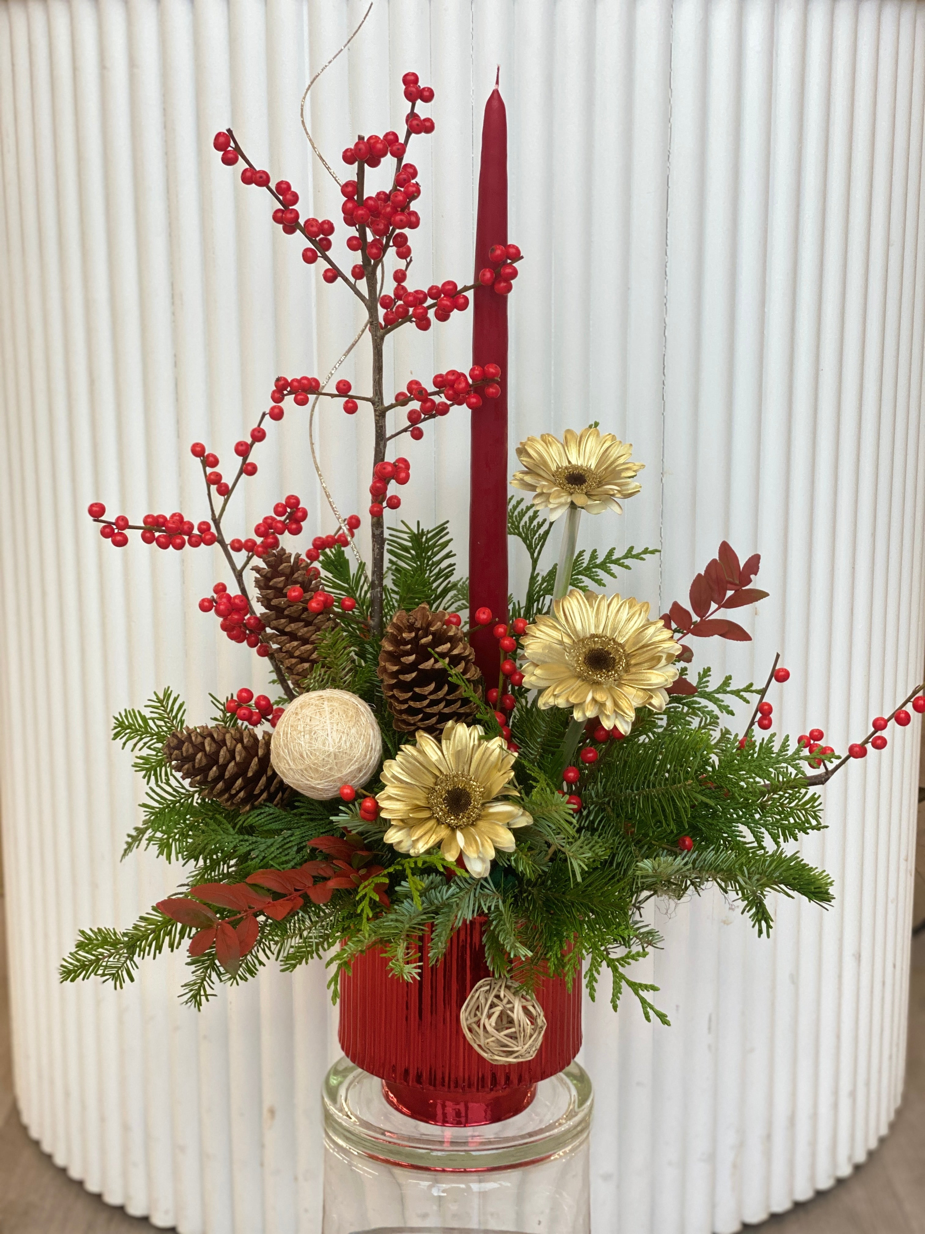 Christmas No.125 – Brookswood florist
